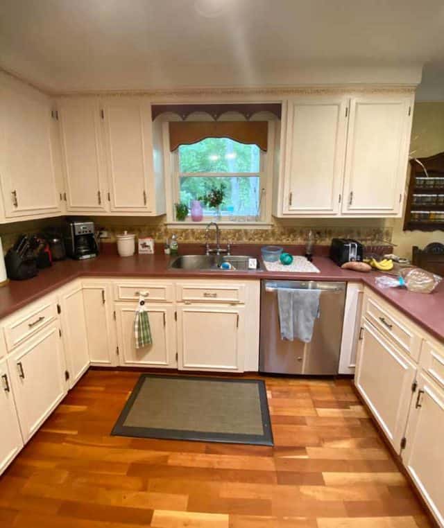 Kitchen Remodel Before and After | Canada DIY | Fynes Designs
