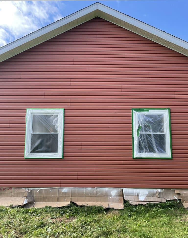 How To Paint Vinyl Siding: Expert Tips For A Pro Finish | Fynes Designs